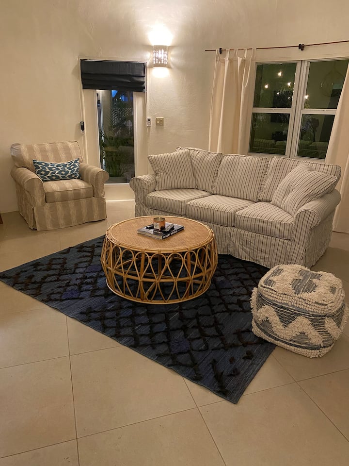 ~Nim's Retreat~
Grand Cayman Bwi - Cayman Islands