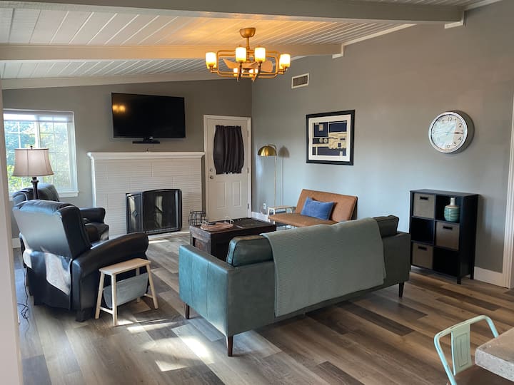 Old Fig Garden Rustic Cottage With Pool In Duplex - Fresno