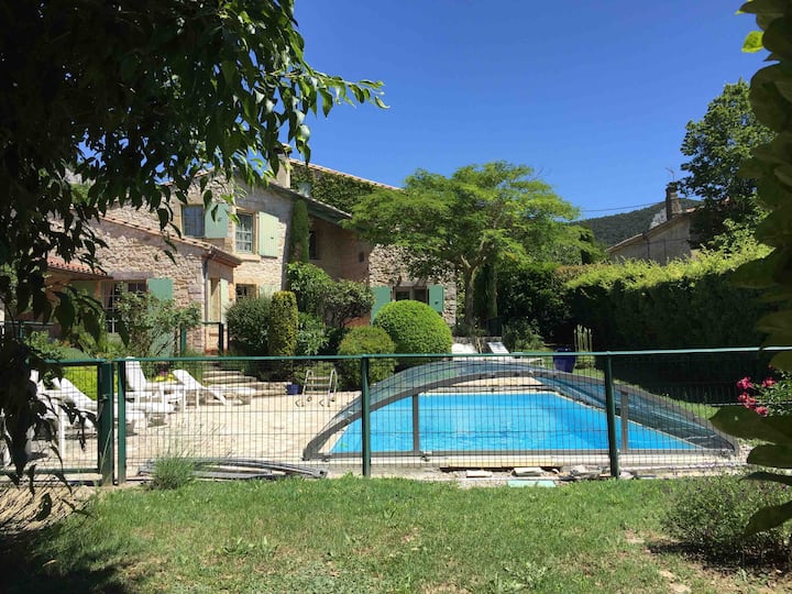 Ex Auberge Au Pied Du Vercors - Crest