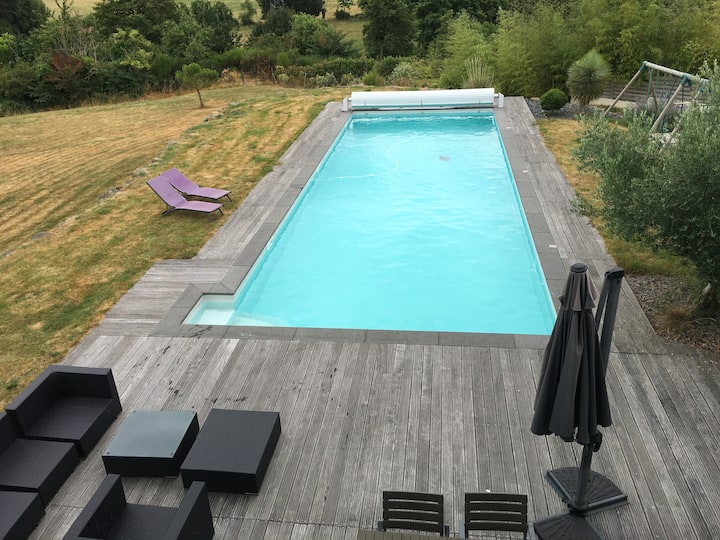 Maison Contemporaine Avec Grande Piscine - Cholet