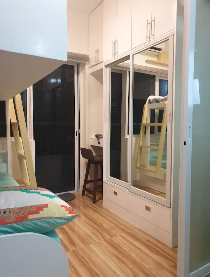 Grace Condominium In Taguig With Free Parking Slot - Taguig