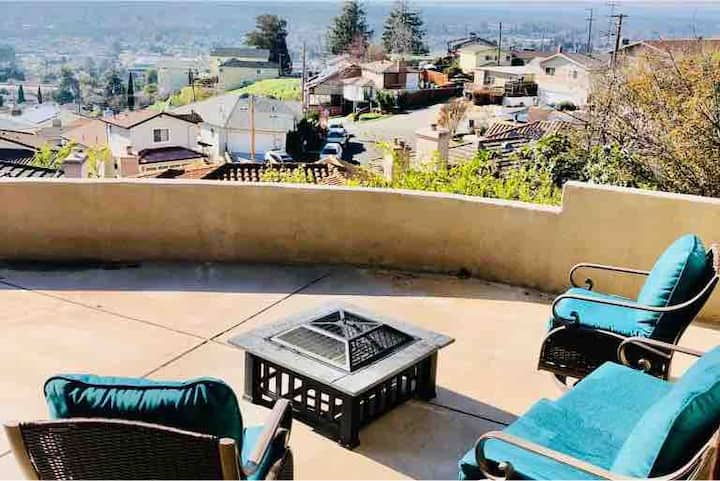 Spacious 1br Near Kaiser & Eden Hosp - Great View! - Castro Valley, CA