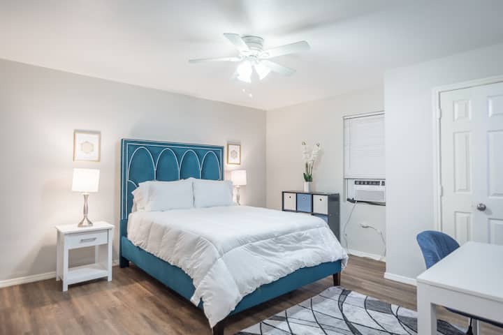 💚The Pecan 🧡Junior Suite Central Mcallen Fast Wifi - McAllen, TX