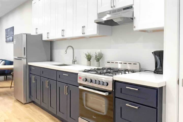 3 Bedroom, Modern, Spacious, Prospect Park Apt - Brooklyn, NY