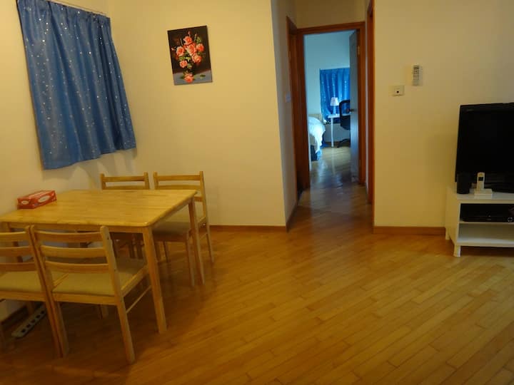 16b 2 Bedrooms 1 Bathroom Unit In Hong Kong - Discovery Bay