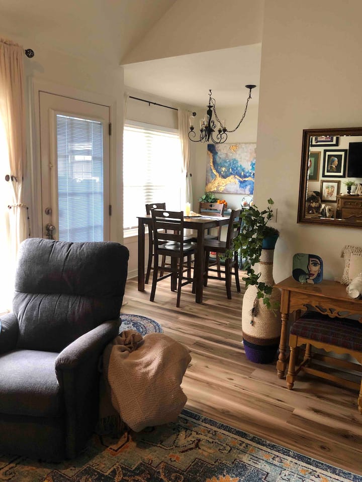 Cozy Rm/private Bath - Springdale, AR