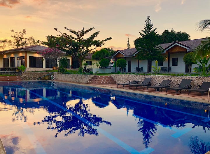 Seaview Cottages In Tongo, Moalboal 宿務墨寶的海邊小屋