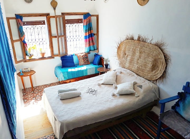 Lapiz Lazuli - Chefchaouen