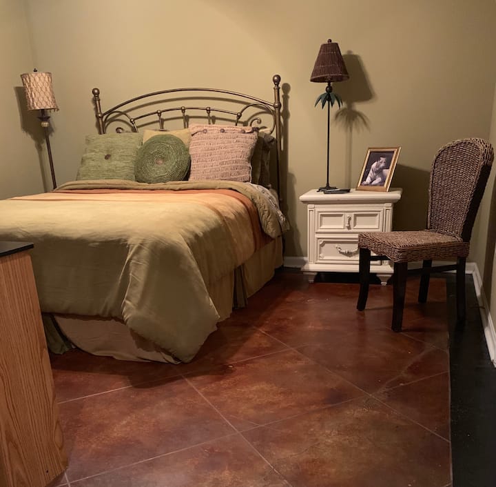 2 Br/2ba Condo 1 Mile From Campus - Oxford