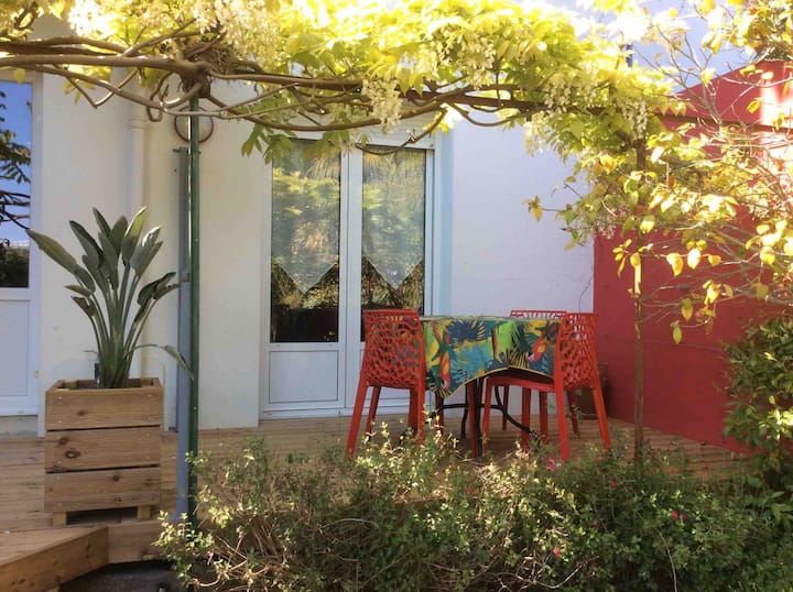 Centre Ville Royan F2 Avec Jardin (400m Plage) - Royan