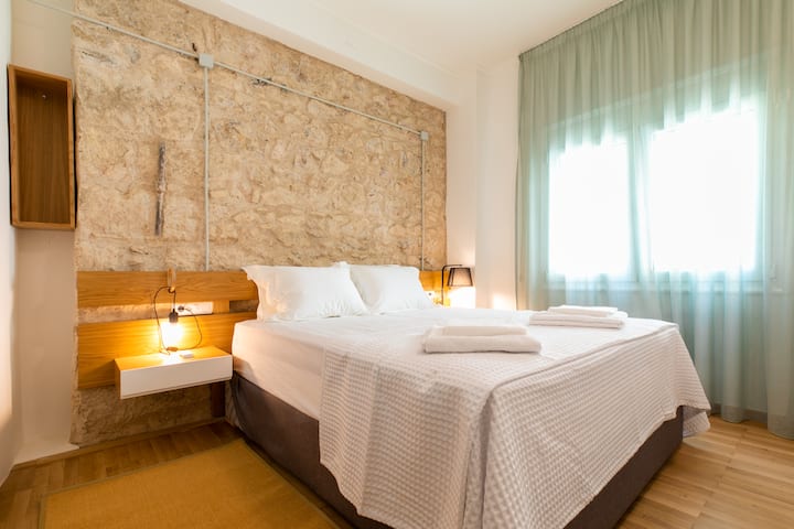 500 Mbps - Athens Digital Nomad 1 - Athènes