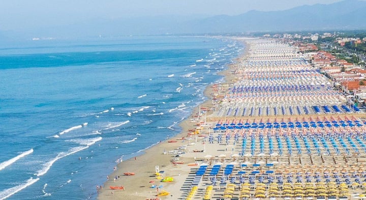 La Baita Sul Mare - Di Fronte Alla Passeggiata - Viareggio