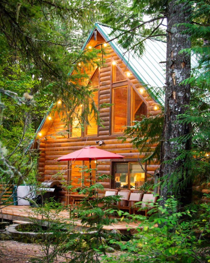 Majestic Mountain Home W/ Hot Tub On 10-acres - Government Camp, OR