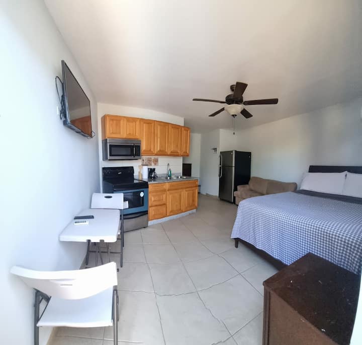 Cómodo Y Bello Estudio - Aruba