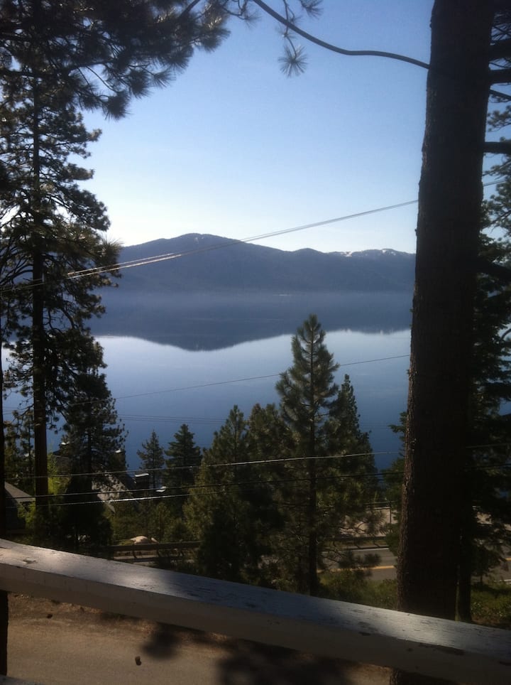 Lakeview /Crystal Bay Sleeps 10 - North Lake Tahoe, CA