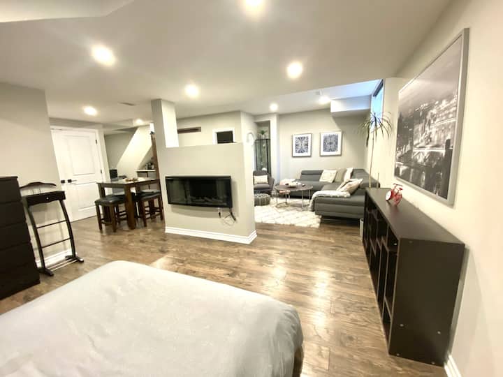 Luxurious Cozy Guest Suite - Gatineau