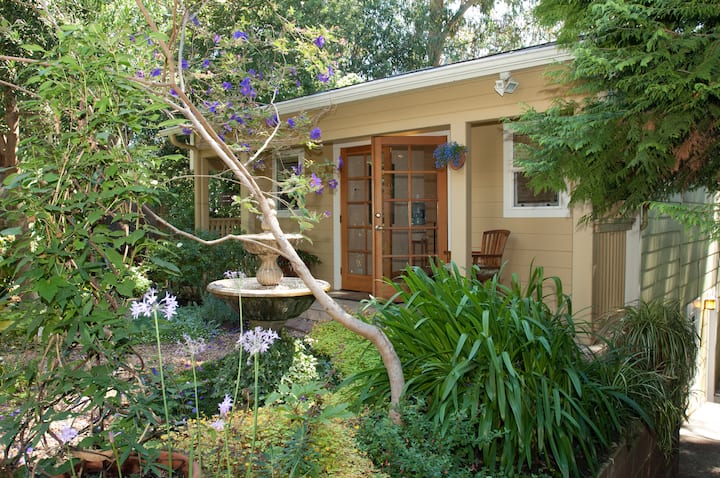 Backyard Garden Cottage/oakland Foothills - Oakland, CA
