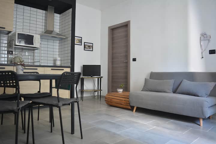 Luminoso Bilocale Nel Cuore Di San Salvario - Turin