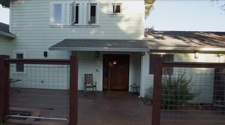 Mendo Central Wine Country Gem - Ukiah, CA