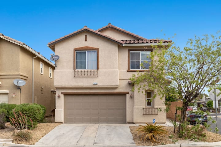 Beautiful Home Near Vegas Strip, All To Yourself! - 拉斯維加斯, NV
