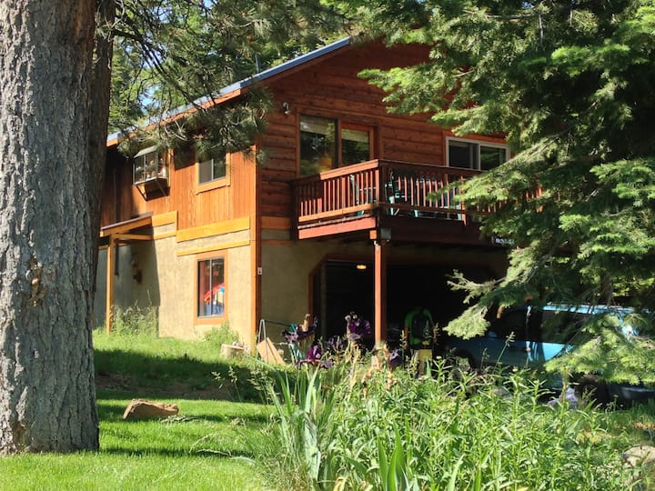Blue Roof Retreat - Tahoe City, CA