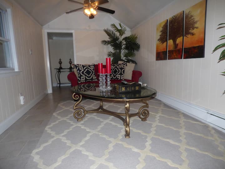 Cozy Sweet Retreat In Long Isl 25 Min To Nyc - Valley Stream, NY