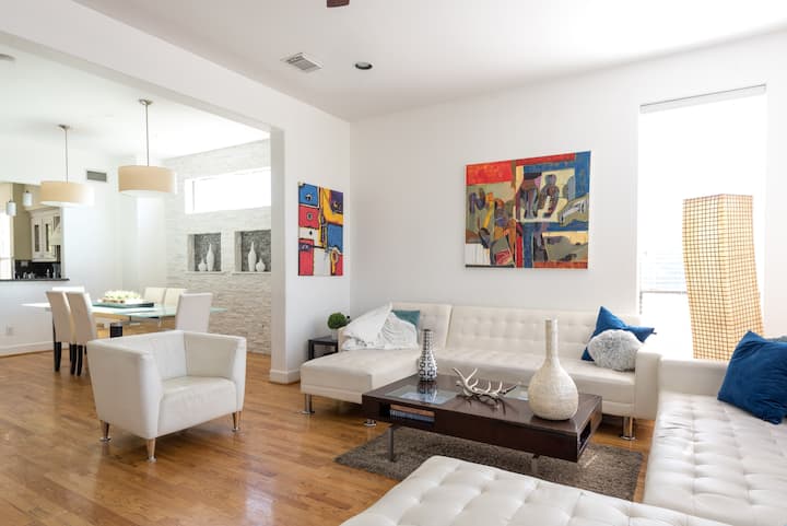 ♦️Luxury Home Near Washington Ave. 2 Br - Backyard - Bellaire, TX