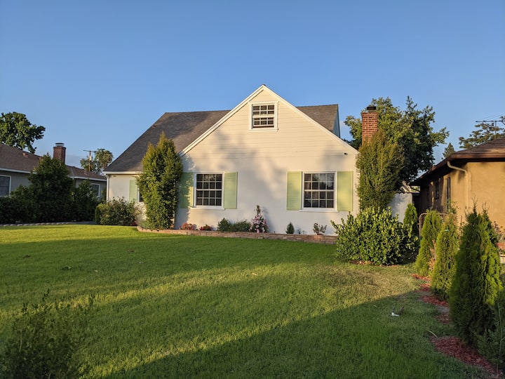 Spacious & Cozy | 5br, 4ba In Quiet, Safe Area - Monrovia, CA