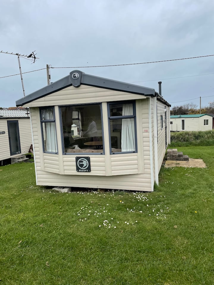 Lovely Mobile Home In Newquay Sleeps 6 - Newquay