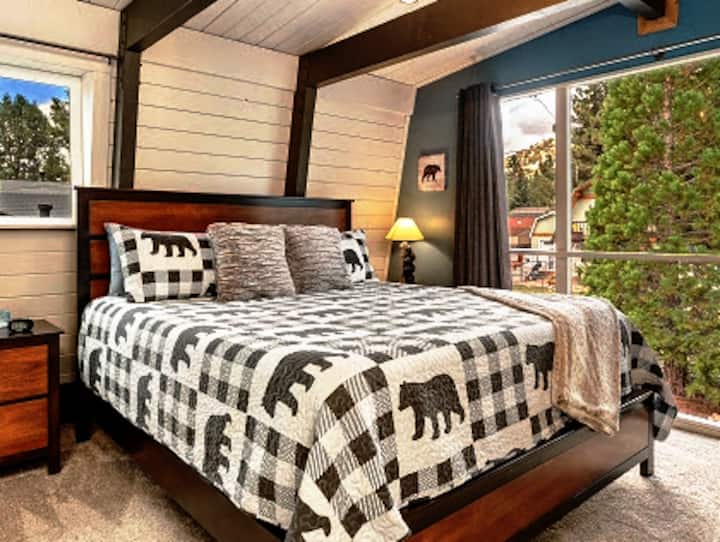 No Pet Fee*arcade Game*family-friendly*a/c*firepit - Big Bear, CA