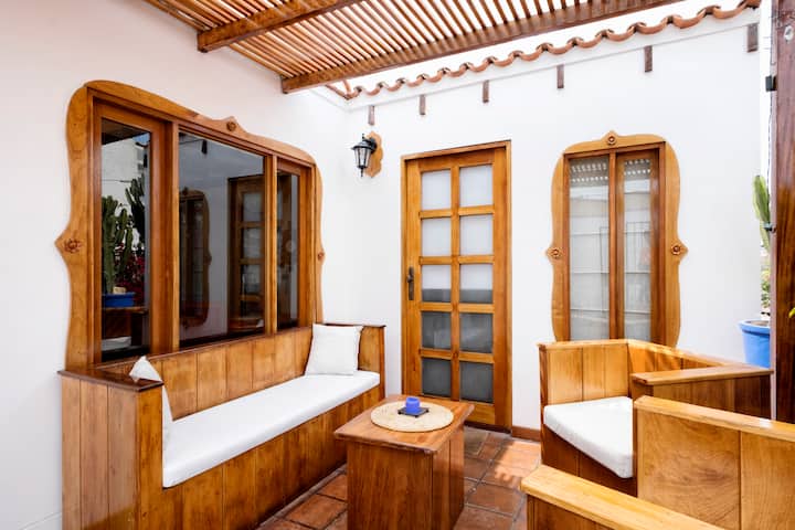 Lovely And Sunny Bedroom - Perú