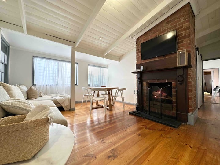 3 Bed Herltage_cottage+fire Place+ Rear Parklng - Melbourne