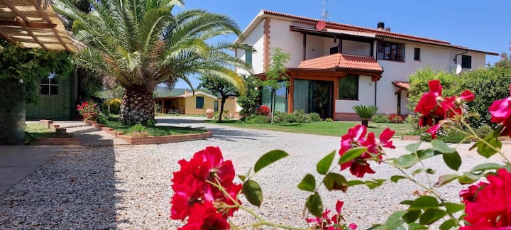Casa Vacanze Immersa Nel Verde Podere San Guido - Follonica