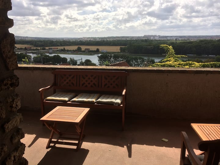 Appartement 2 Pièces  Avec Terrasse Et Vue Seine - Viry-Châtillon