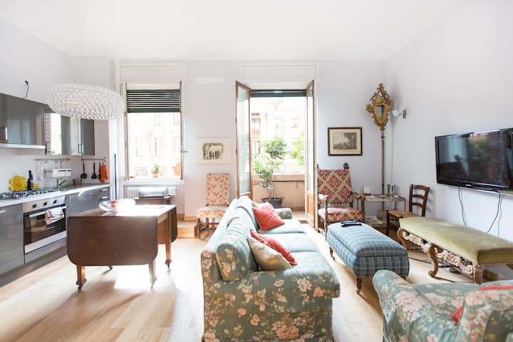 Apartment Brera - Montenapoleone With Garage - 밀라노