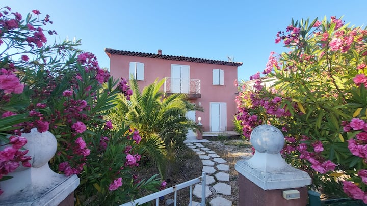 Villa Avec Piscine Privé à 1 Km De La Plage - Toulon