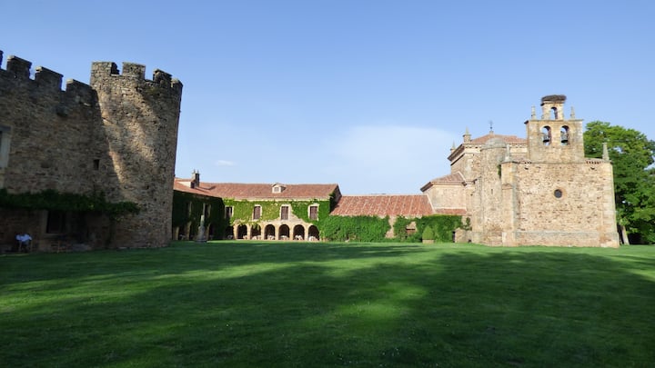 Apartamentos Rurales En Monasterio Del Sxvi - Almarza