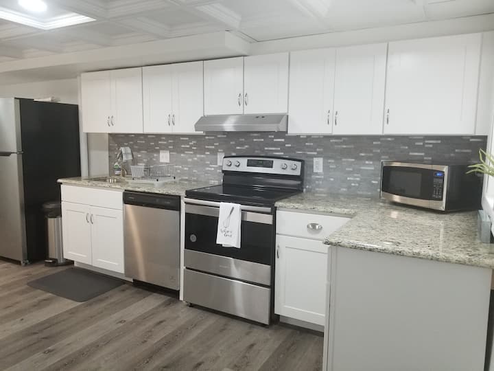 Brick & Ember Suite At Rosaryville - Maryland