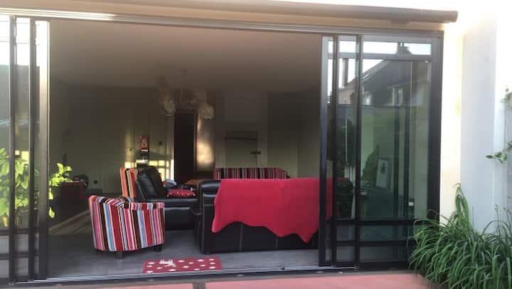 Maison De 300 M2 à 2minutes Du Tram - Le Mans