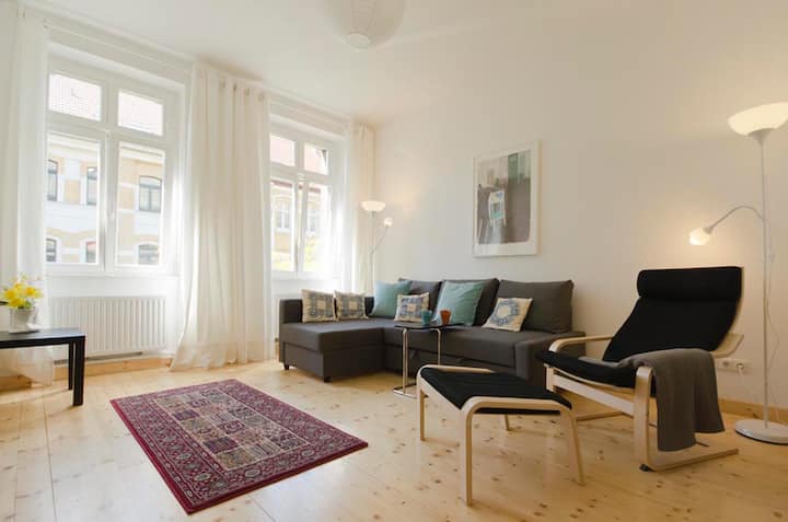 Large, Modern, Bright And Cosy (Sleeps 6) (Apt. 8) - Leipzig