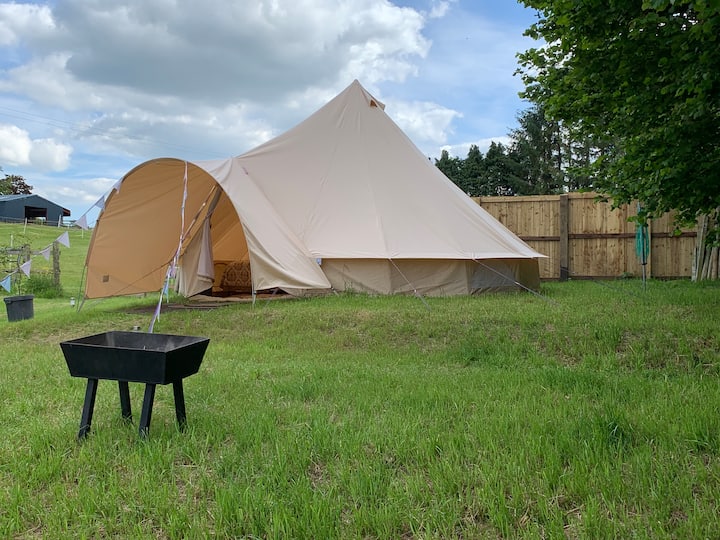 Cwm Cwtch Maes. Luxury Glamping. Private Site. - Llanidloes