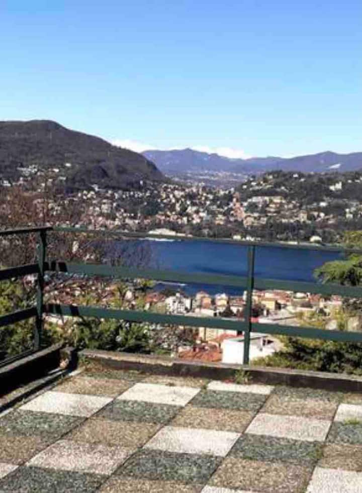 Une Grande Belle Maison Avec Une Merveilleuse Vue - Cernobbio