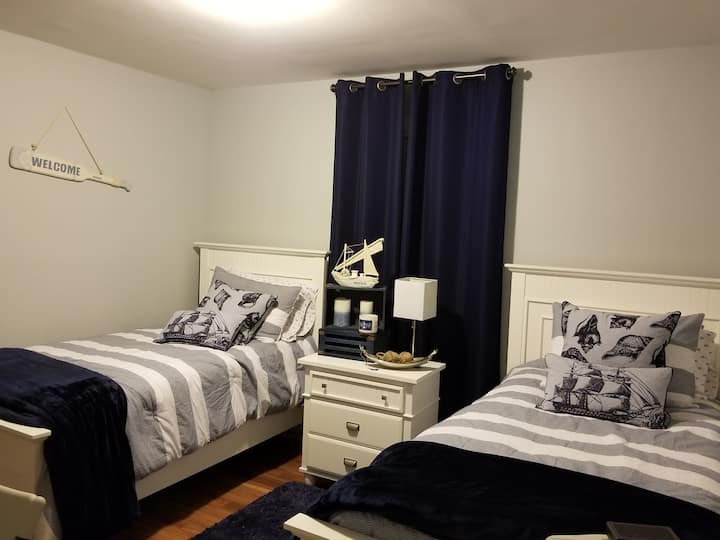 Lovely Single Family Home Near The Bay-sleeps 7 - Jersey Shore