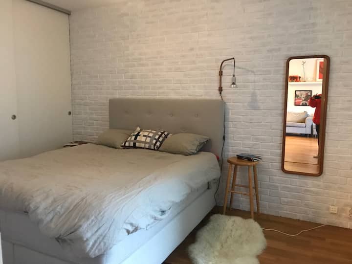 2 Bedroom Apartment In Central Stockholm - Stokholm
