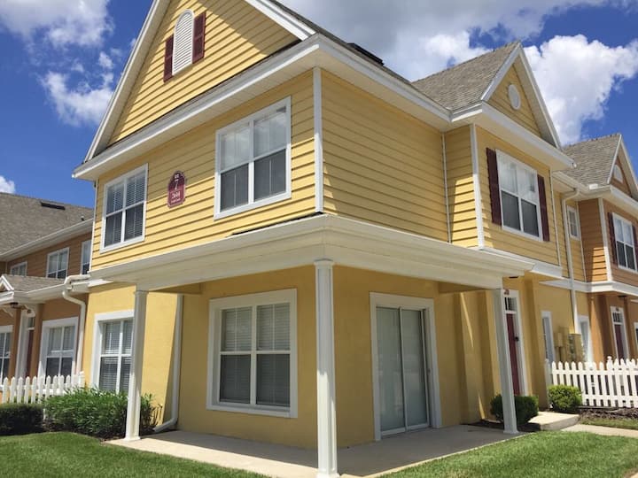 Townhouse 4bd 3bath In Gated Resort Near Disney. - Kissimmee, FL
