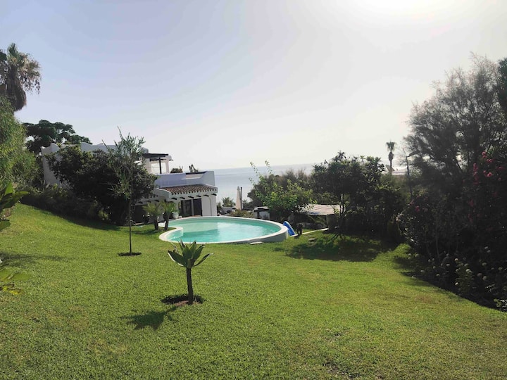 Superbe Villa Front Mer Montagne De Cabo Negro - Tétouan