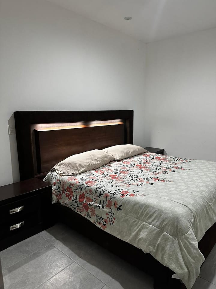 Zona Dorada Cómodo Departamento - Mazatlan