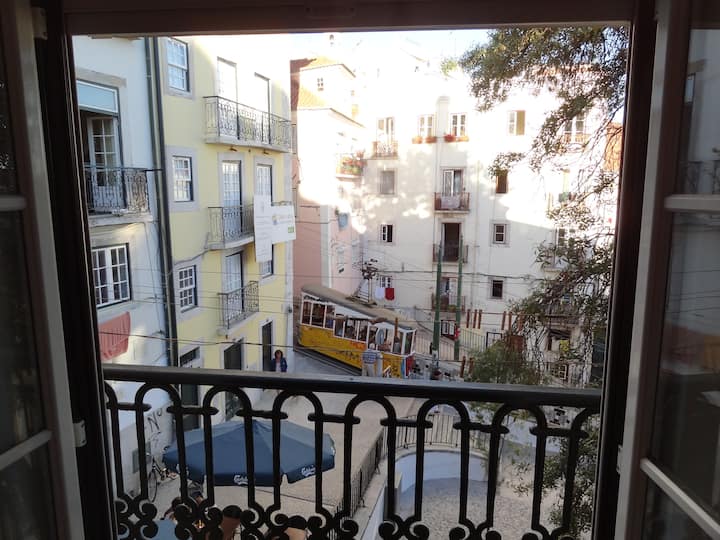 House Santo Antoninho - Lissabon