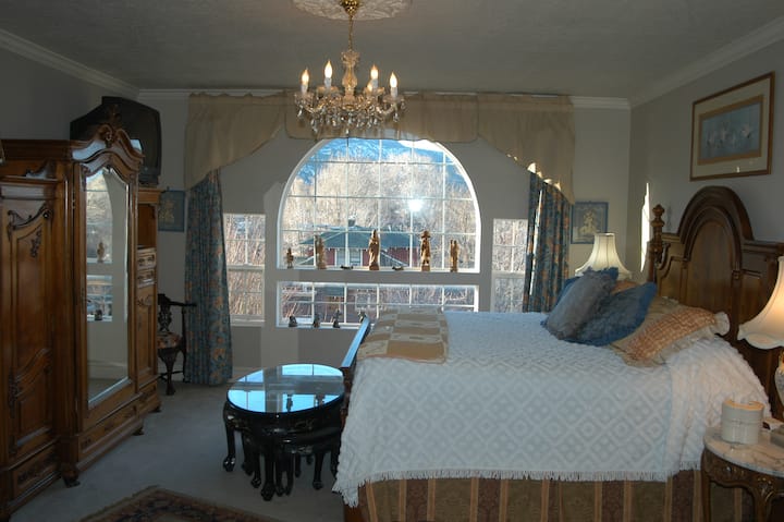 Private 900 Sq Ft Suite, Cedar City - Cedar City, UT