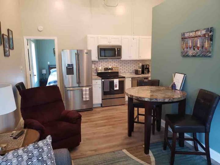 Adorable 1 Bedroom,great For Fisherman ! - Jamestown, NY